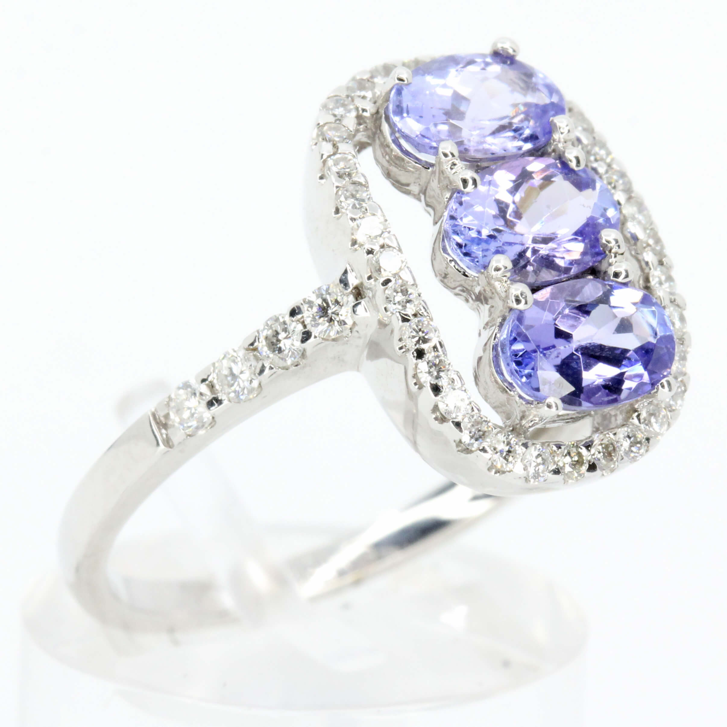 18ct White Gold Tanzanite and Diamonds Ring | Allgem Jewellers